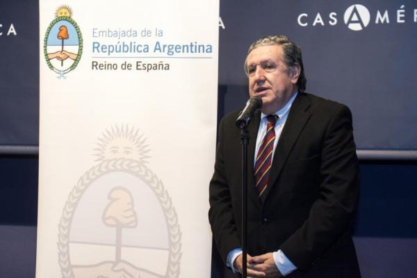 El Embajador Argentino En España Pidió Volver A La época De La Colonia