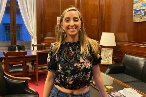 Julia Strada: “Nuestro programa es ´chau` al FMI, tener soberanía, bajar la inflación y mejorar ...