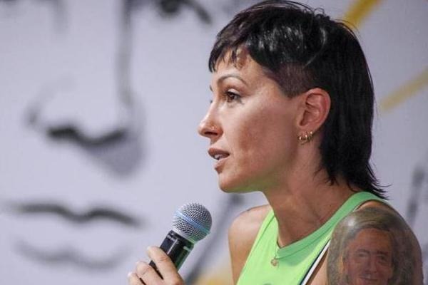 "Los machirulos arrastrados del poder hacen juego entre ellos": Mayra ...