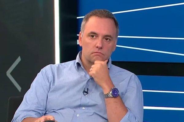 La teoría que desafía el relato de Adorni sobre los US$500 mil que dice ...